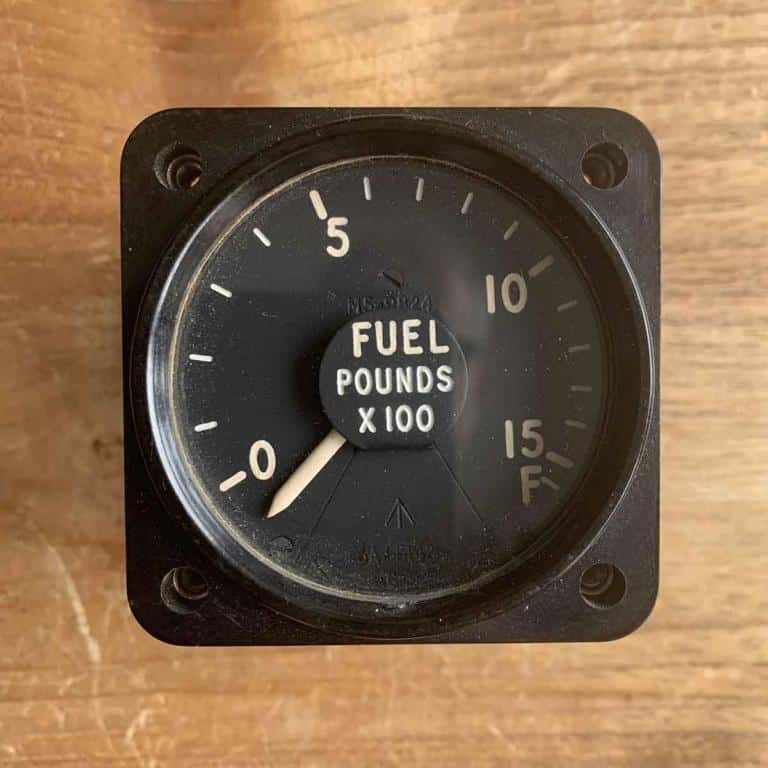 Fuel quantity indicator - Aviation Gadgets