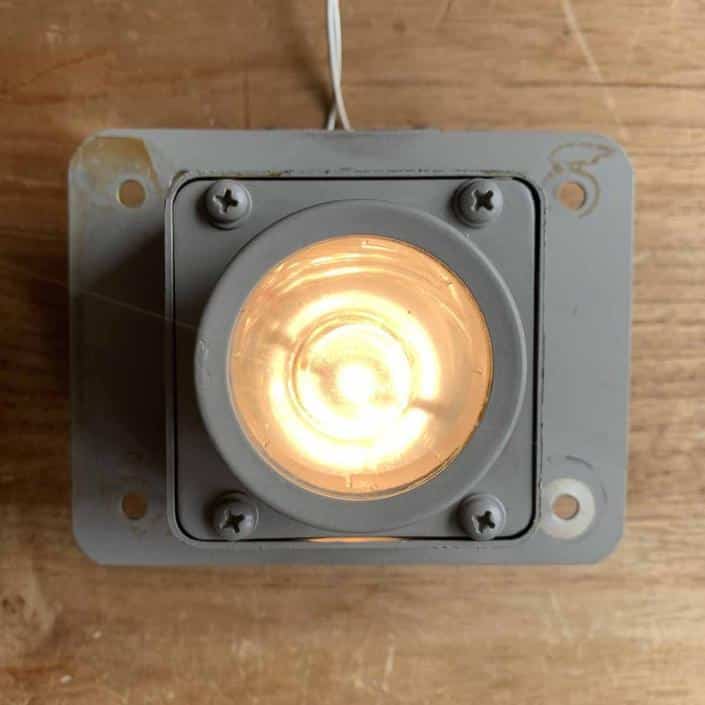 KLM Boeing 747 PH-BFR Grimes emergency light - Aviation Gadgets