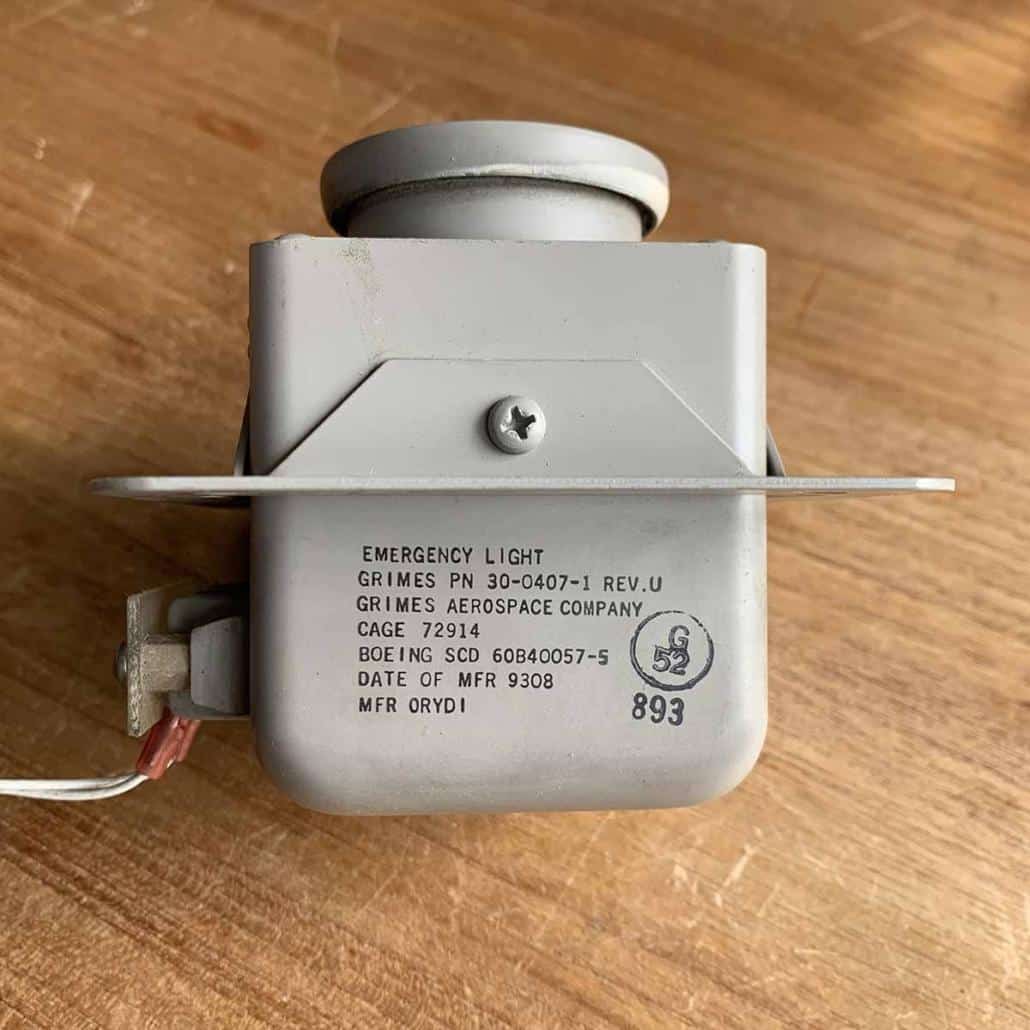 KLM Boeing 747 PH-BFR Grimes emergency light - Aviation Gadgets