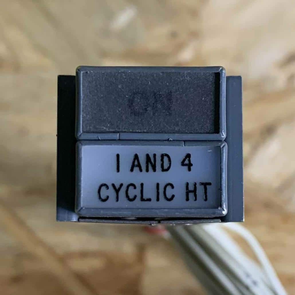 Boeing 747 lighted switch - Aviation Gadgets