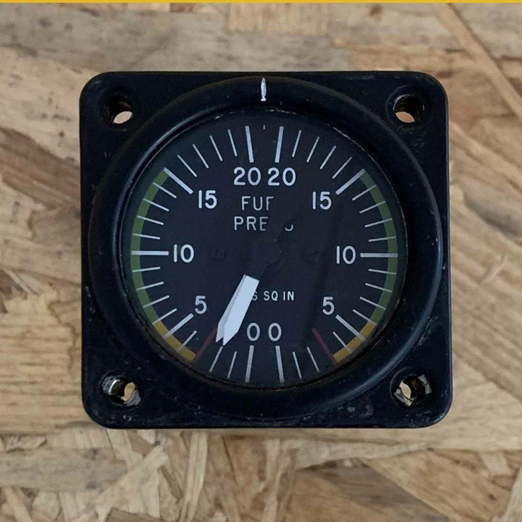 Fuel pressure indicator - Aviation Gadgets
