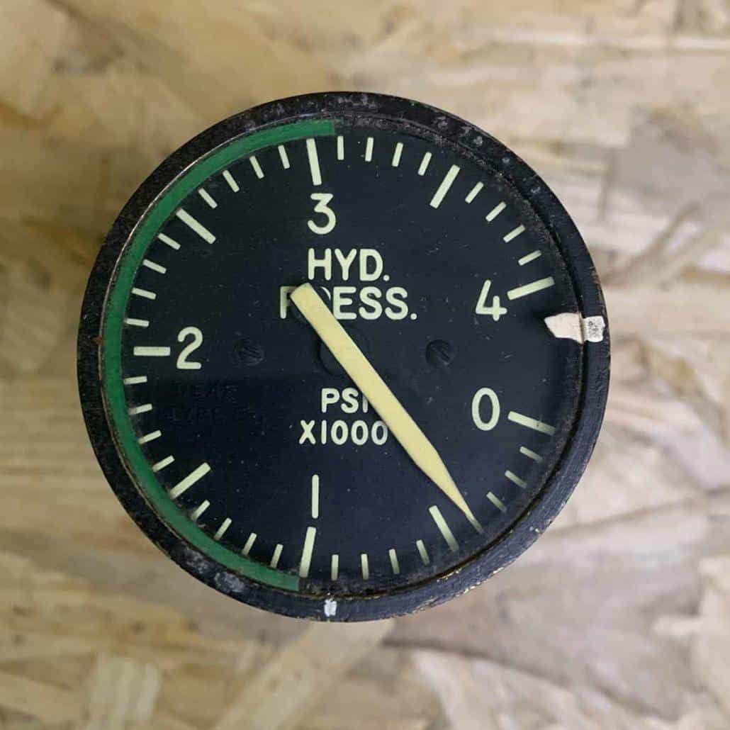 Hydraulic pressure indicator - Aviation Gadgets