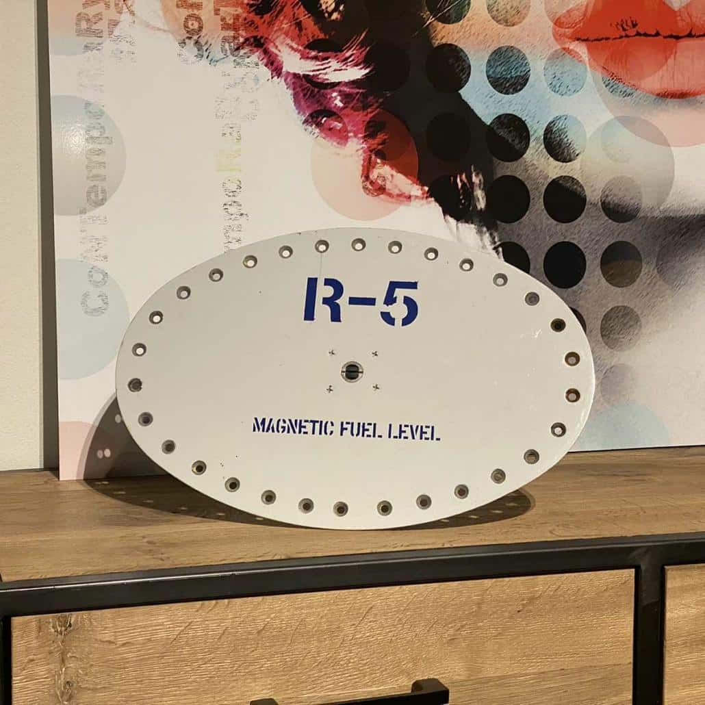 Airbus A318 and A319 fuel panels - Aviation Gadgets