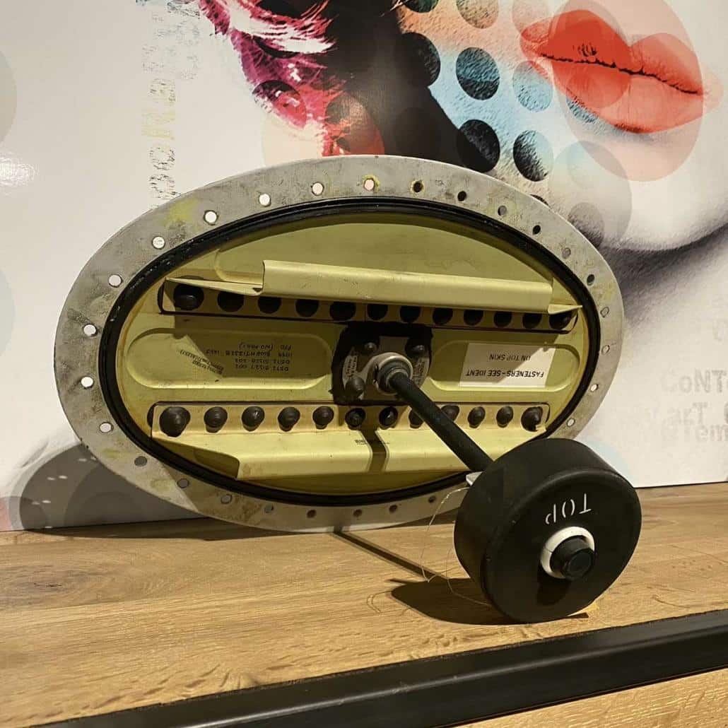 Airbus A318 and A319 fuel panels - Aviation Gadgets