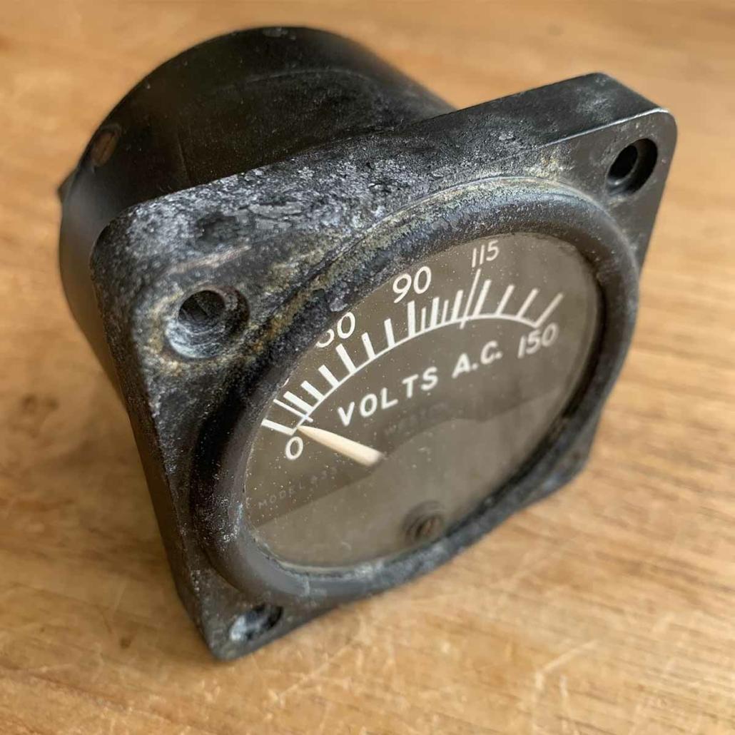 Volts AC indicator - Aviation Gadgets