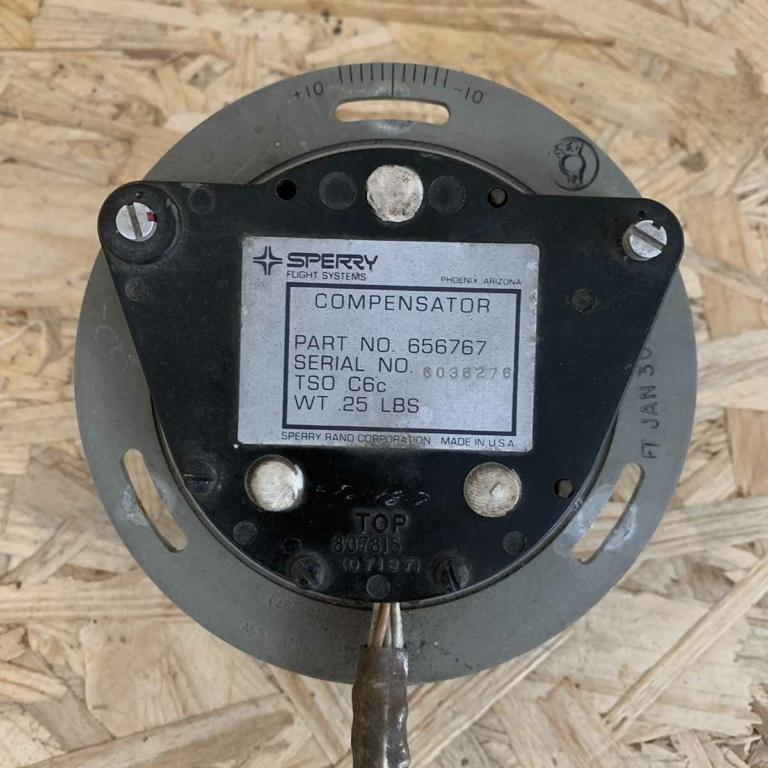 Flux valve and compensator - Aviation Gadgets