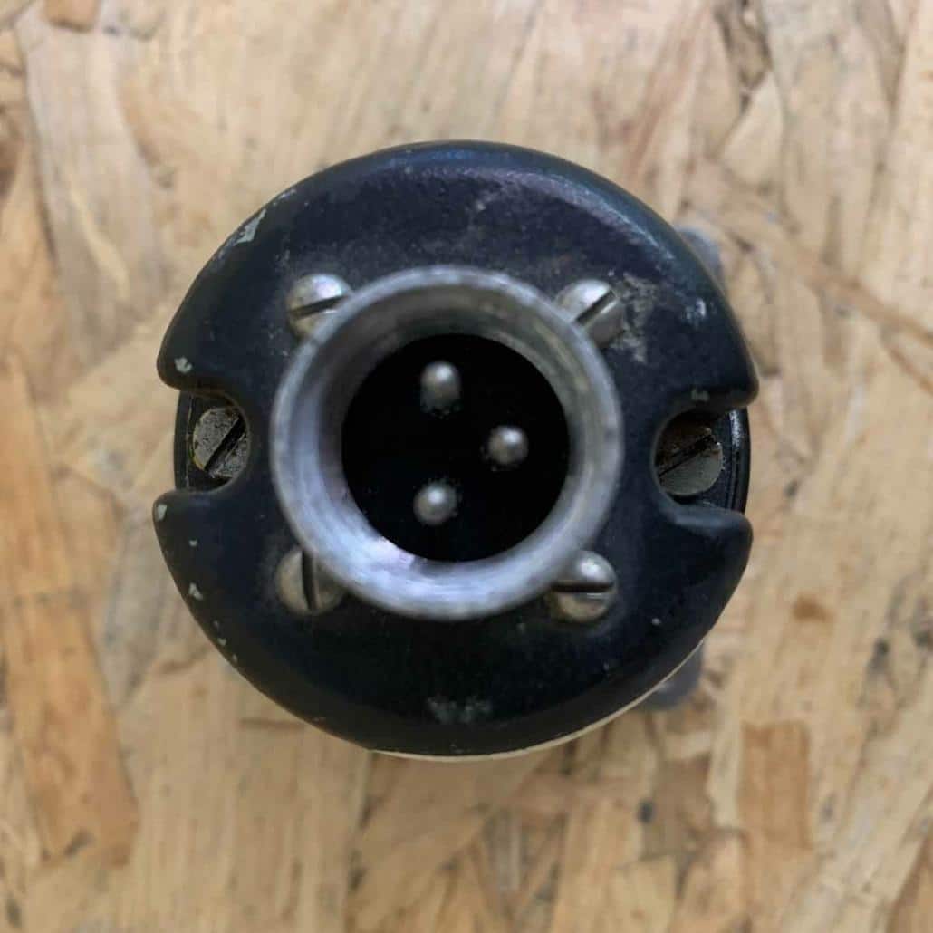 Oil pressure psi indicator - Aviation Gadgets