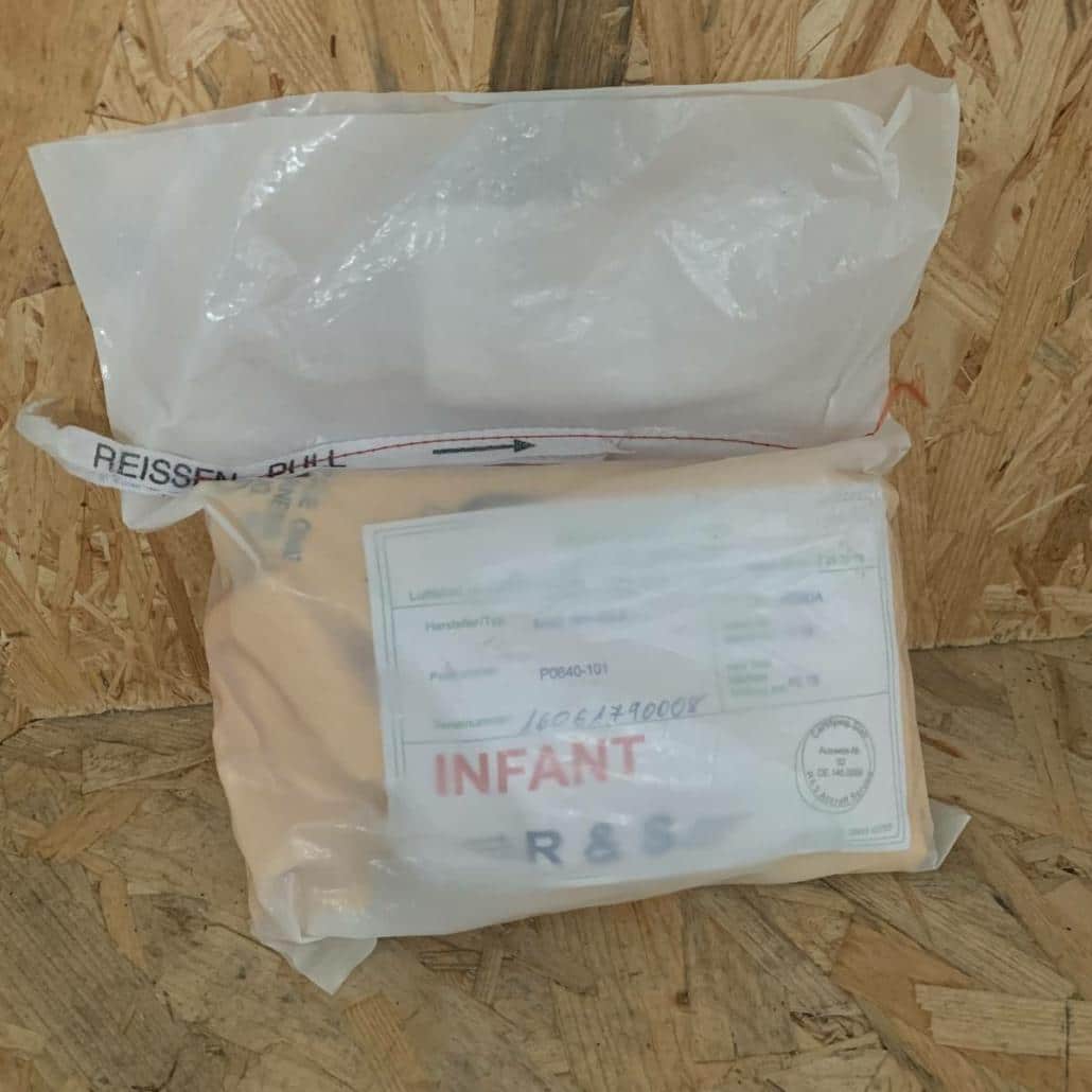 Aircraft safety demonstration kit - Aviation Gadgets