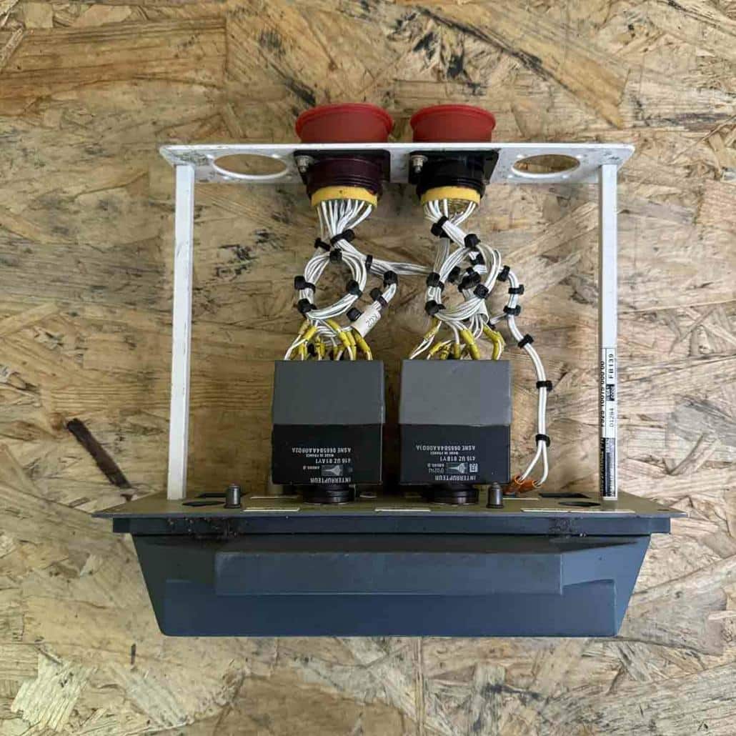 TAP Airbus A330 CS-TOI engine master control panel 125VU - Aviation Gadgets