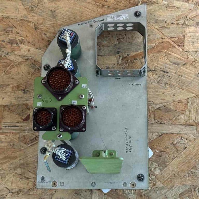 Kuwait Airways Boeing 747 9K-ADE flight director source panel ...