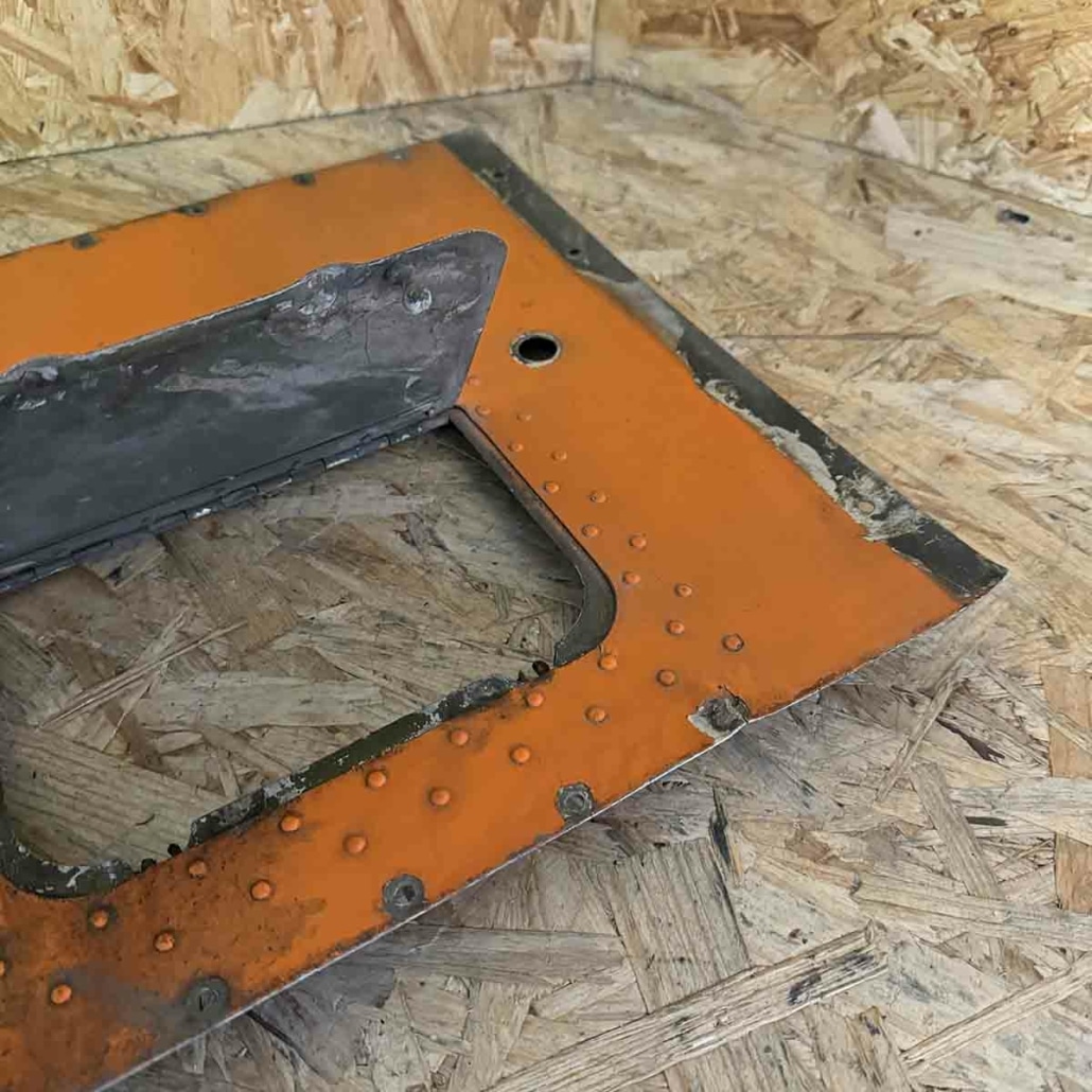 Douglas C-47/DC-3 wing skin panel - Aviation Gadgets