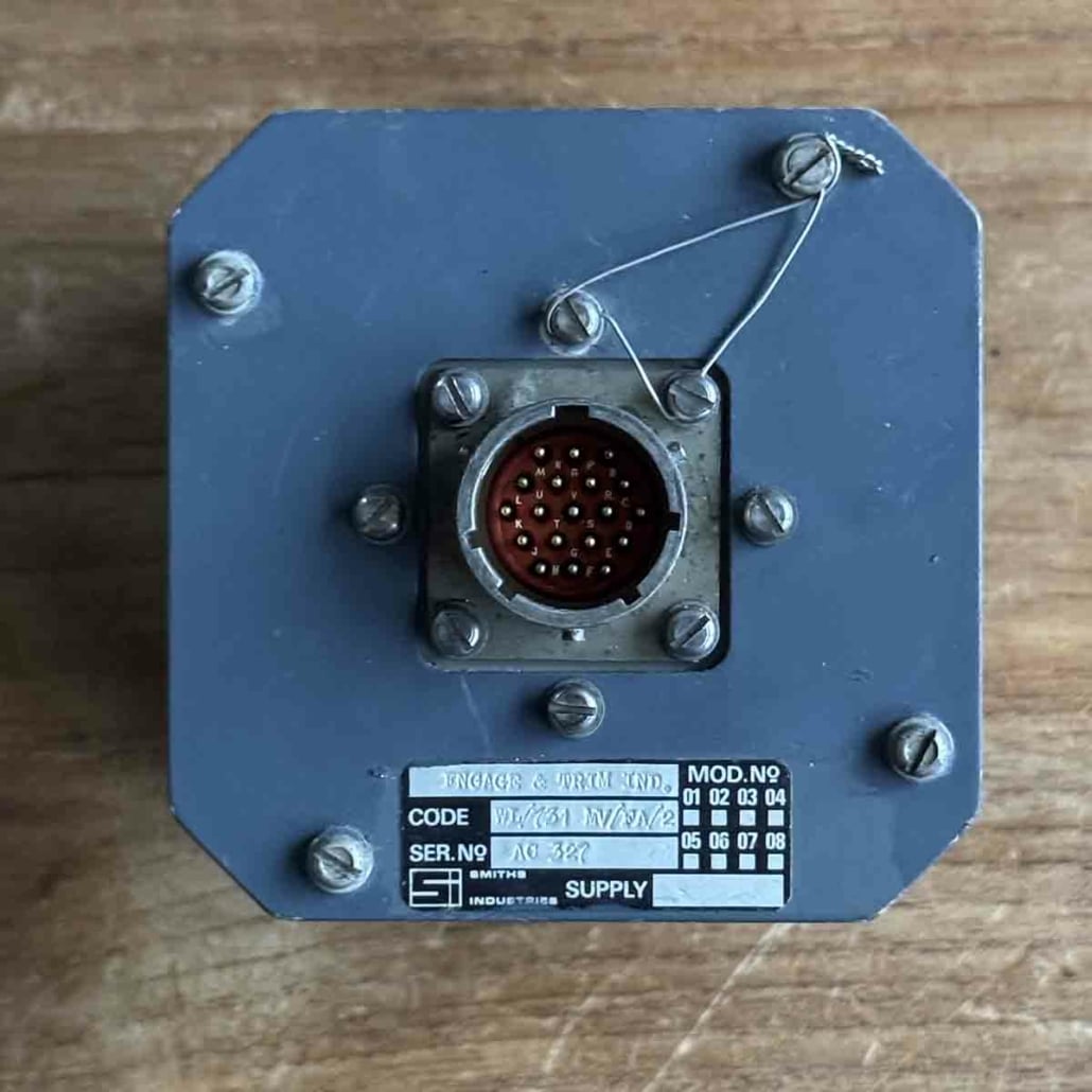 Engage & trim indicator - Aviation Gadgets