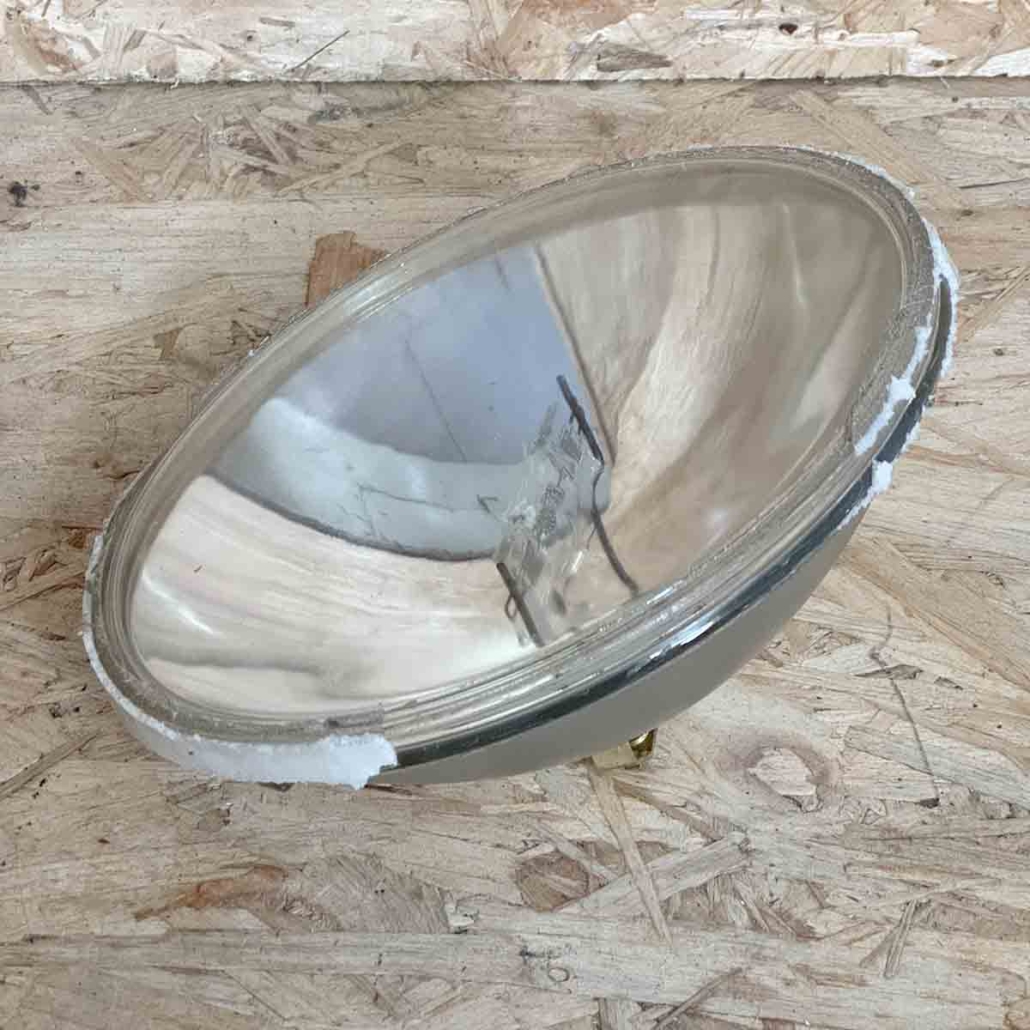 TUI Boeing 737 D-AHXE landing light - Aviation Gadgets